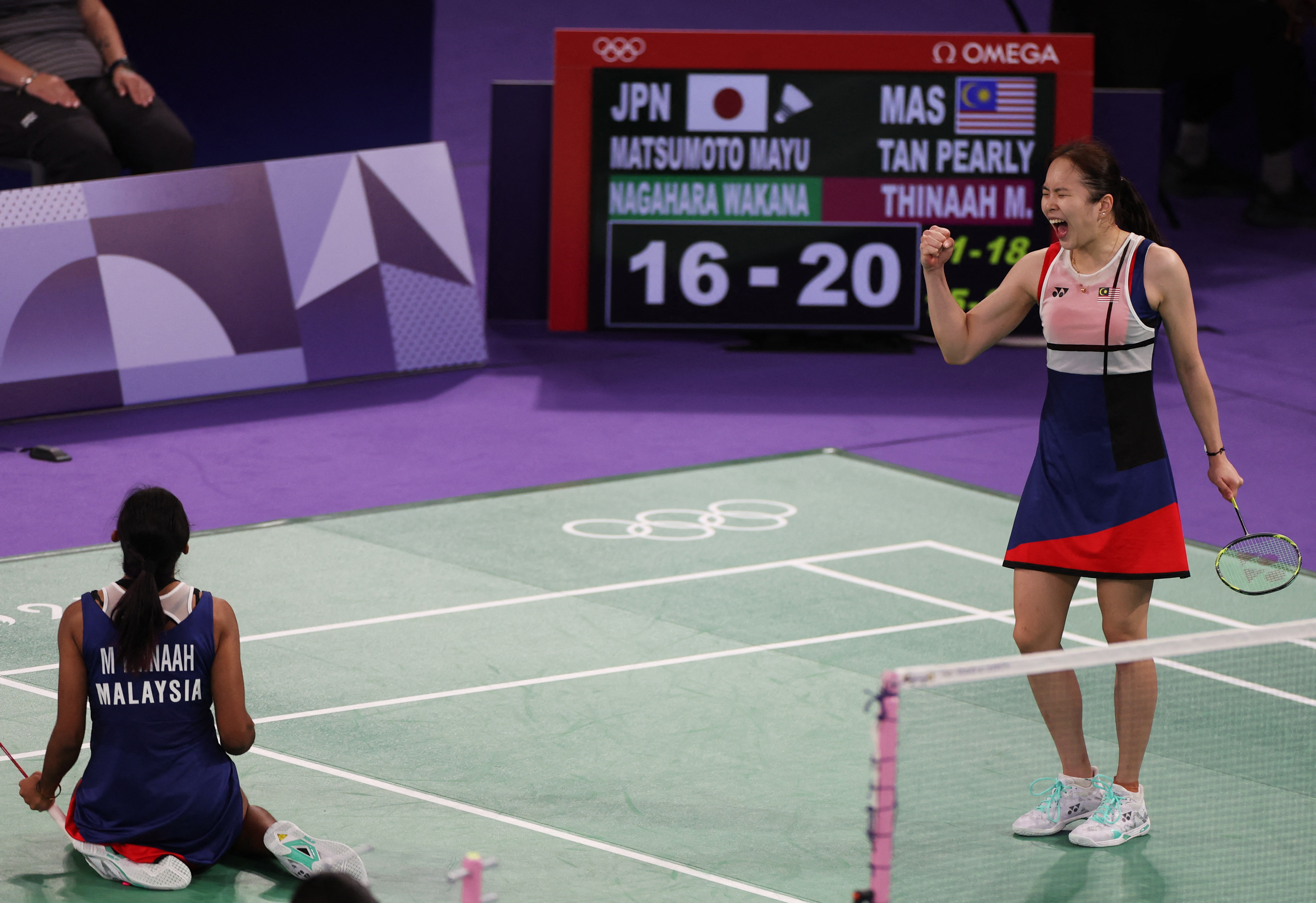 Pearly Thinaah Receive Standing Ovation For Their Win Against Japan s