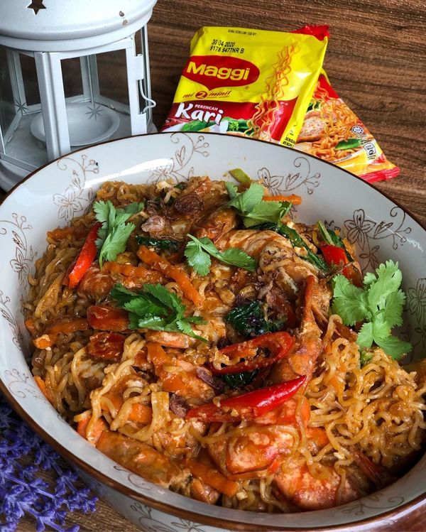 This Teacher's Nasi Kerabu-Inspired Maggi Goreng Recipe Was Named The ...